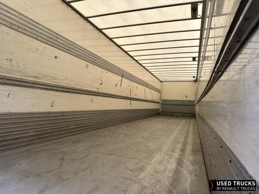Renault Trucks Remorque Semi-trailer for sale, Box body 3 t Unknown ...